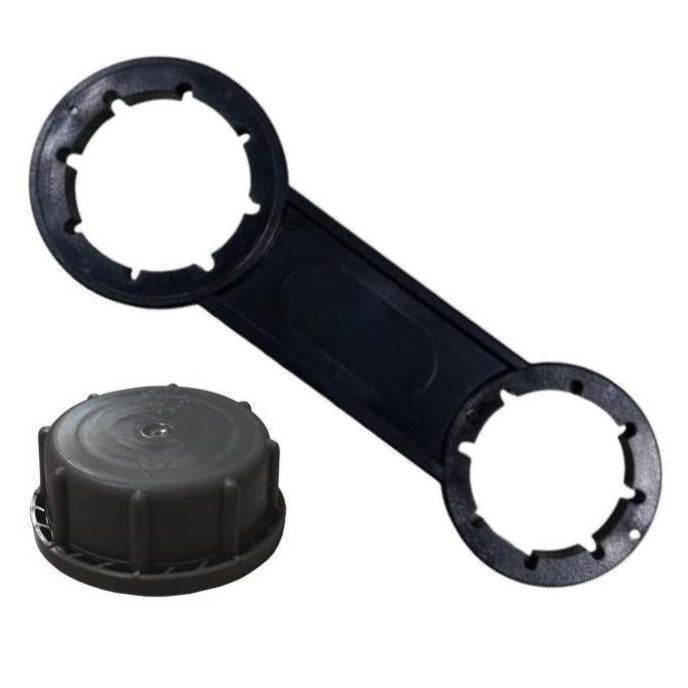 Jerrycan Opener - Combination Tool DIN51 & 61 – Floatland Europe